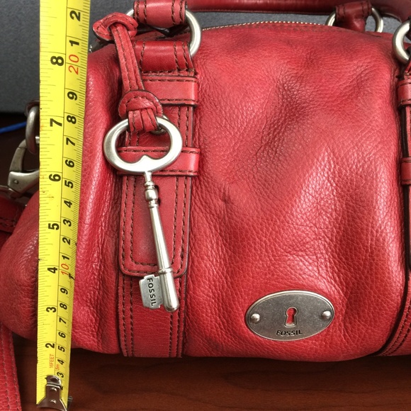 Fossil | Bags | Fossil Maddox Red Pebble Leather Purse Euc | Poshmark